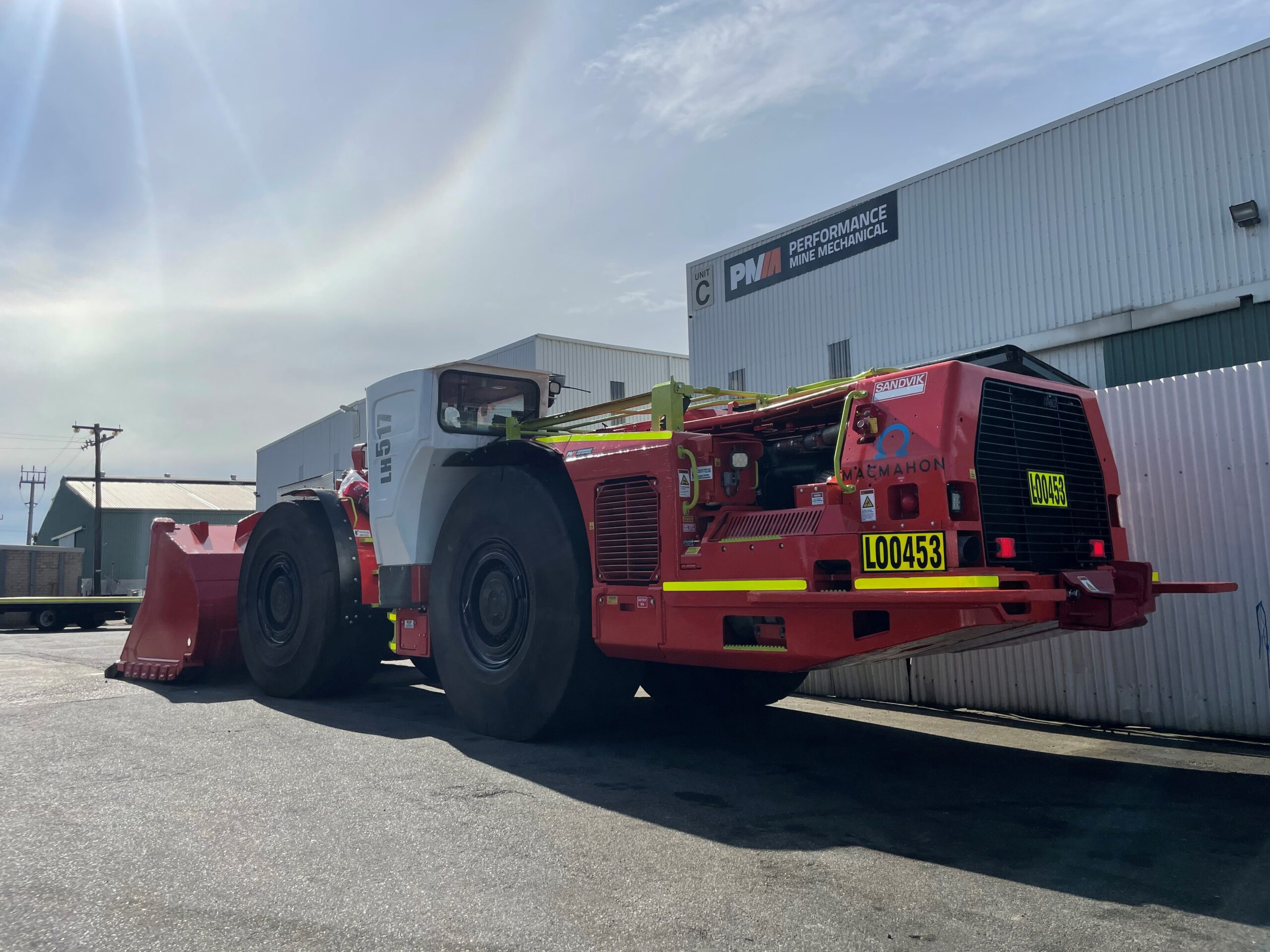 LH517 Sandvik Loader – Performance Mine Mechanical
